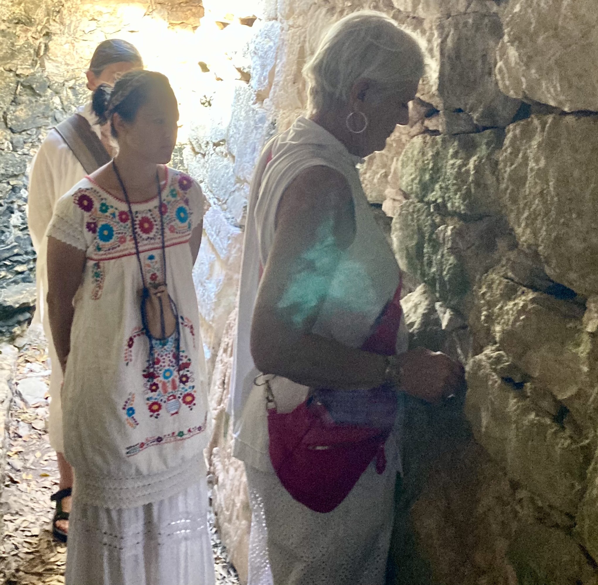 FREE How to MANIFEST MIRACLES & a Sacred Retreat – How to – Fear Release – Q & A with Akasha ...